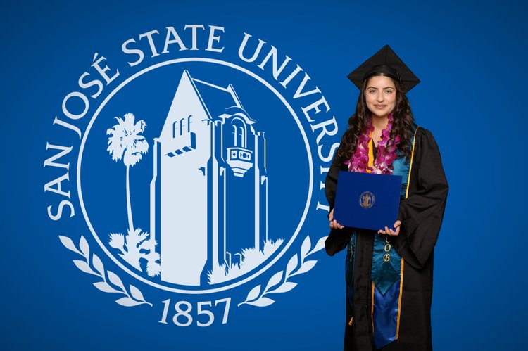 Grad Gifts and Photos | Commencement